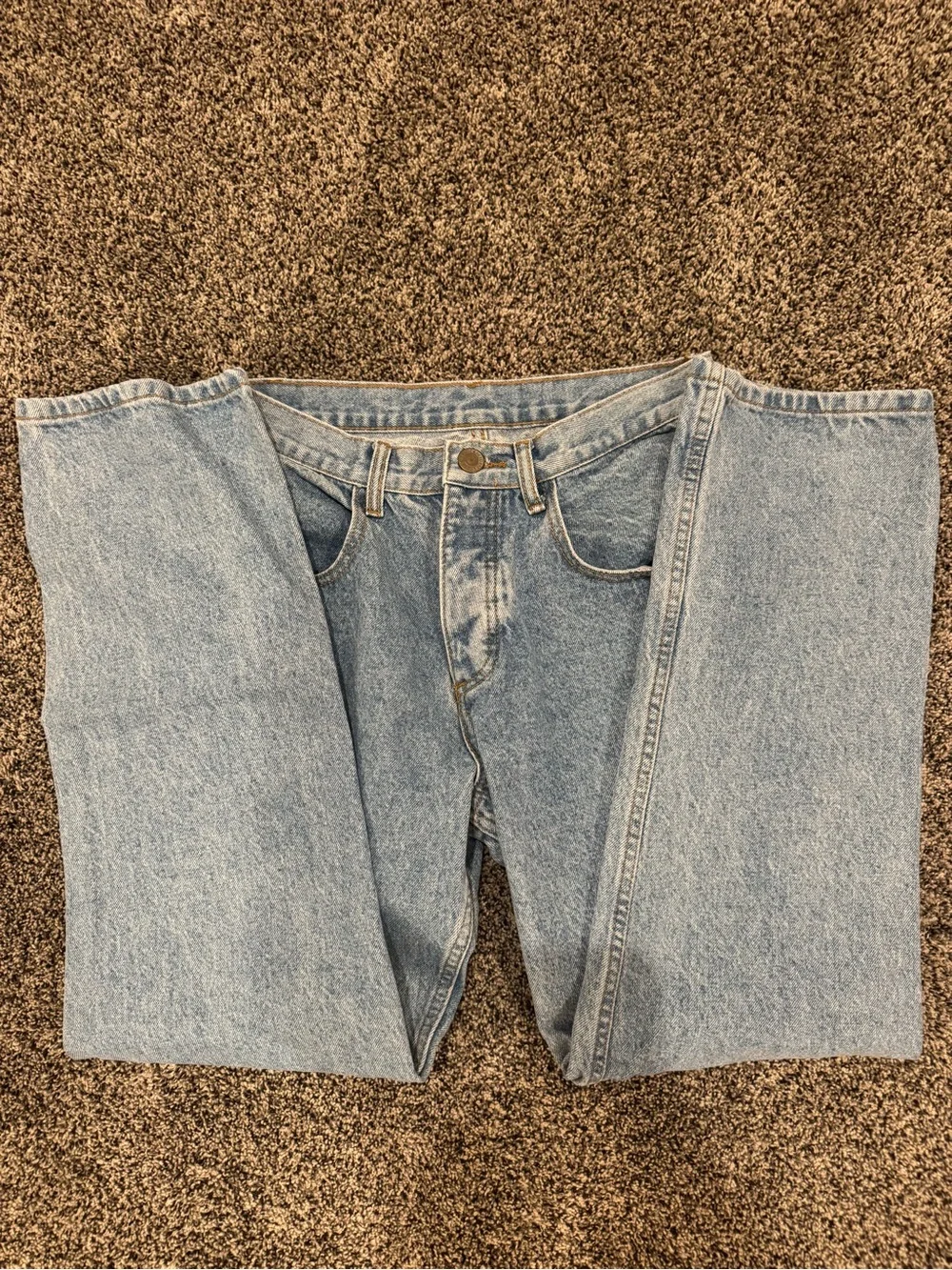 Brandy Melville | Jeans | Brandy Melville Light Blue Mid Rise Straight ...